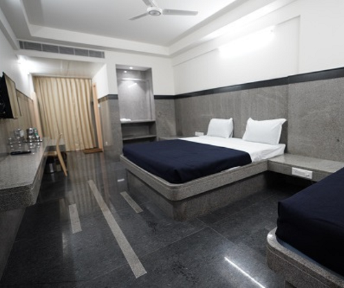 GRT MAHALAKSHMI KASI ANNAPOORNA CHATRAM